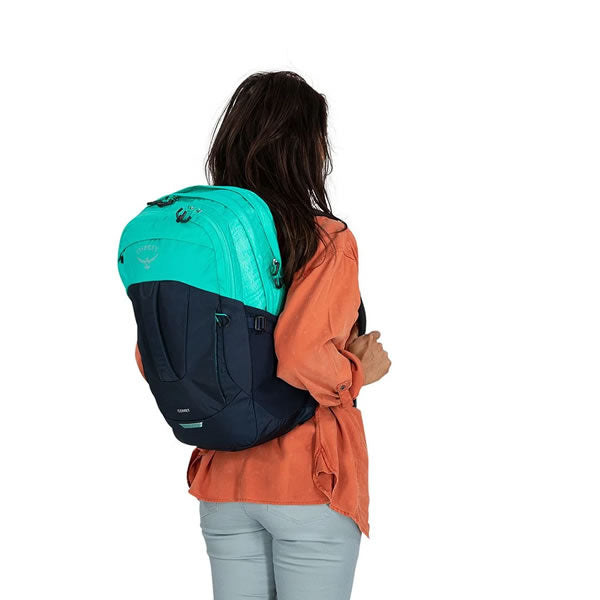 Osprey-Comet-30-litre-commute-carry-on-luggage-with-laptop-sleeve-in ...